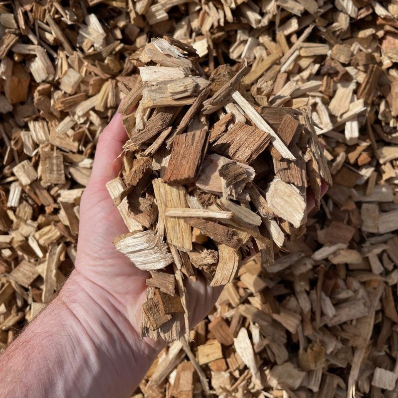 Chicken Wood Chips | Kiln-Dried Hardwood | Poultry Bedding